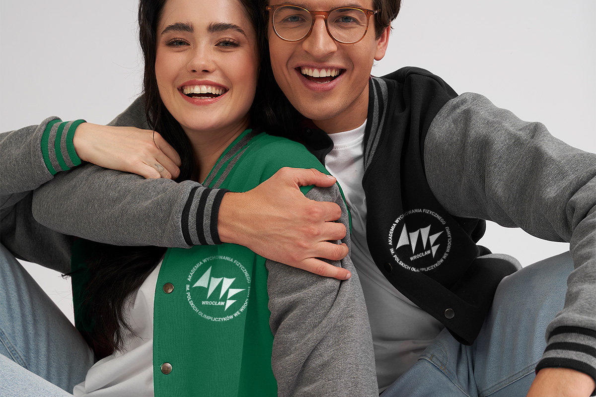 ️ AWF Wrocław x MerchUp: uczelniane bluzy dla studentów - realizacje merchup.com
