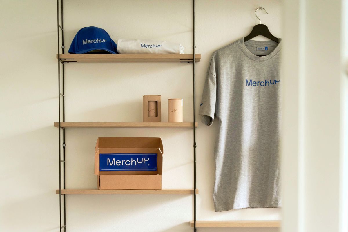 ️ 76% polskich firm realizuje swój merch, dlaczego Twoja firma też powinna? - blog merchup.com
